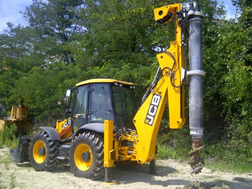 Буровая мачта PILINGMASTER на базе JCB 4CX